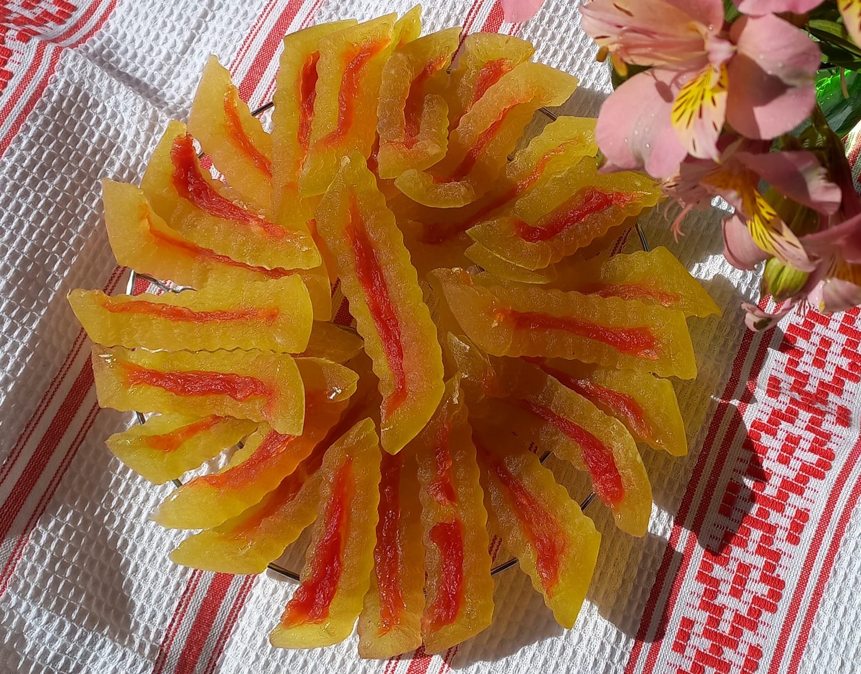 „ძალიან გემრიელი და მარტივად მოსამზადებელია“ - საზამთროს ჩირის რეცეპტი ...