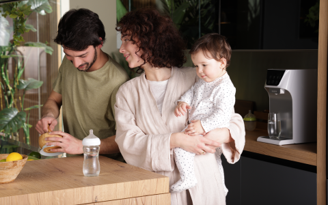 5 მიზეზი, რის გამოც წყლის დისპენსერი ყველა დიასახლის უყვარს - Gemrielia.ge